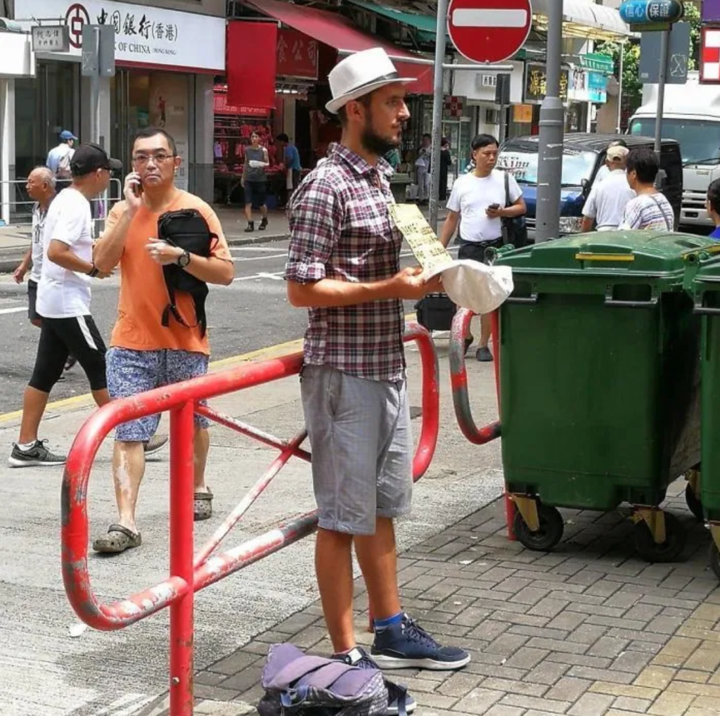 Begpacking and Begpackers – The 2020 Problem – Digital Nomads India